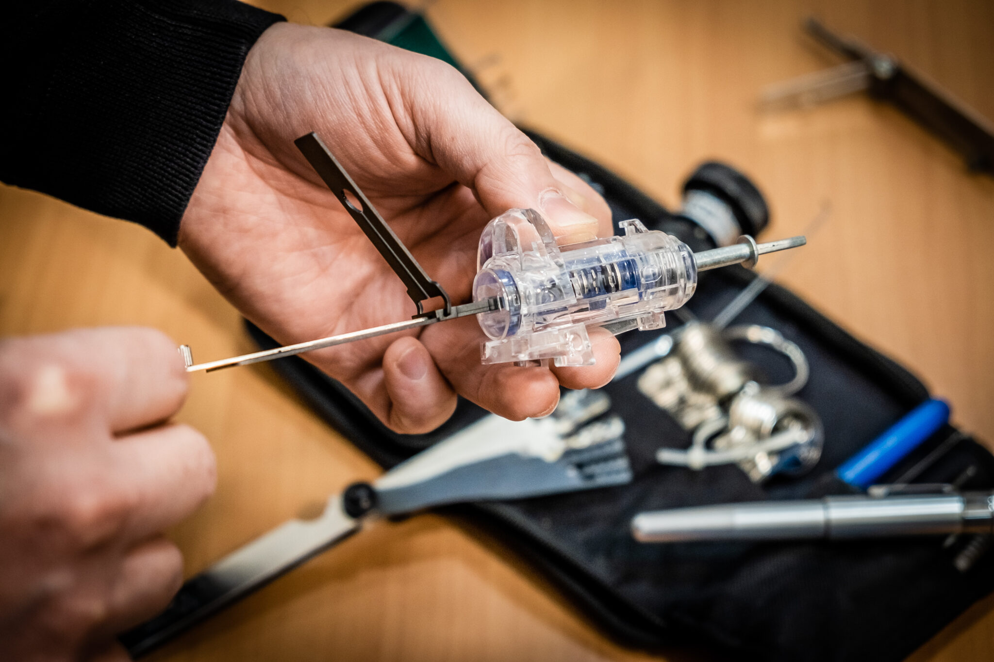 Letting Locks Speak : Expertise in Covert Intrusion — Forensic ...